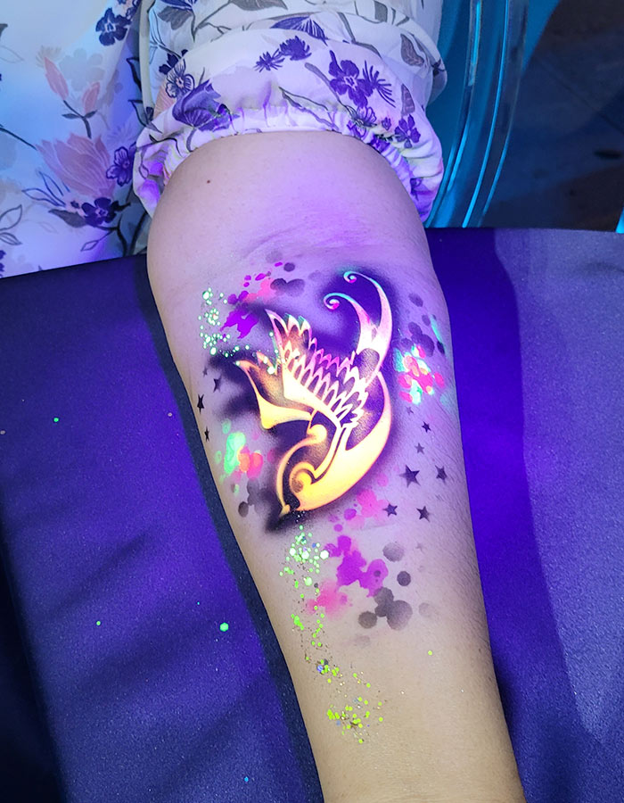 Airbrush Tattoos in Floria, Orlando Airbrush Tattoos are quick, bright ...